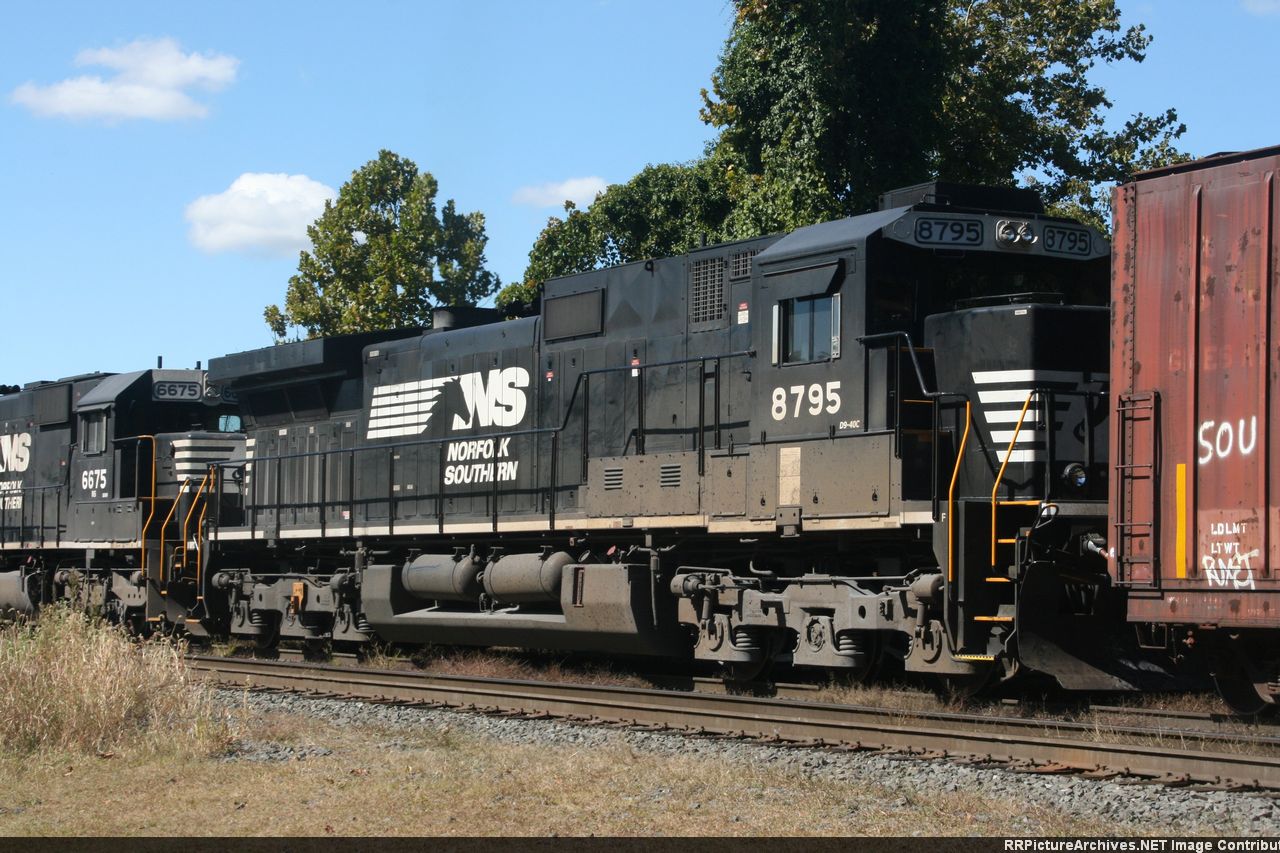 NS 8795